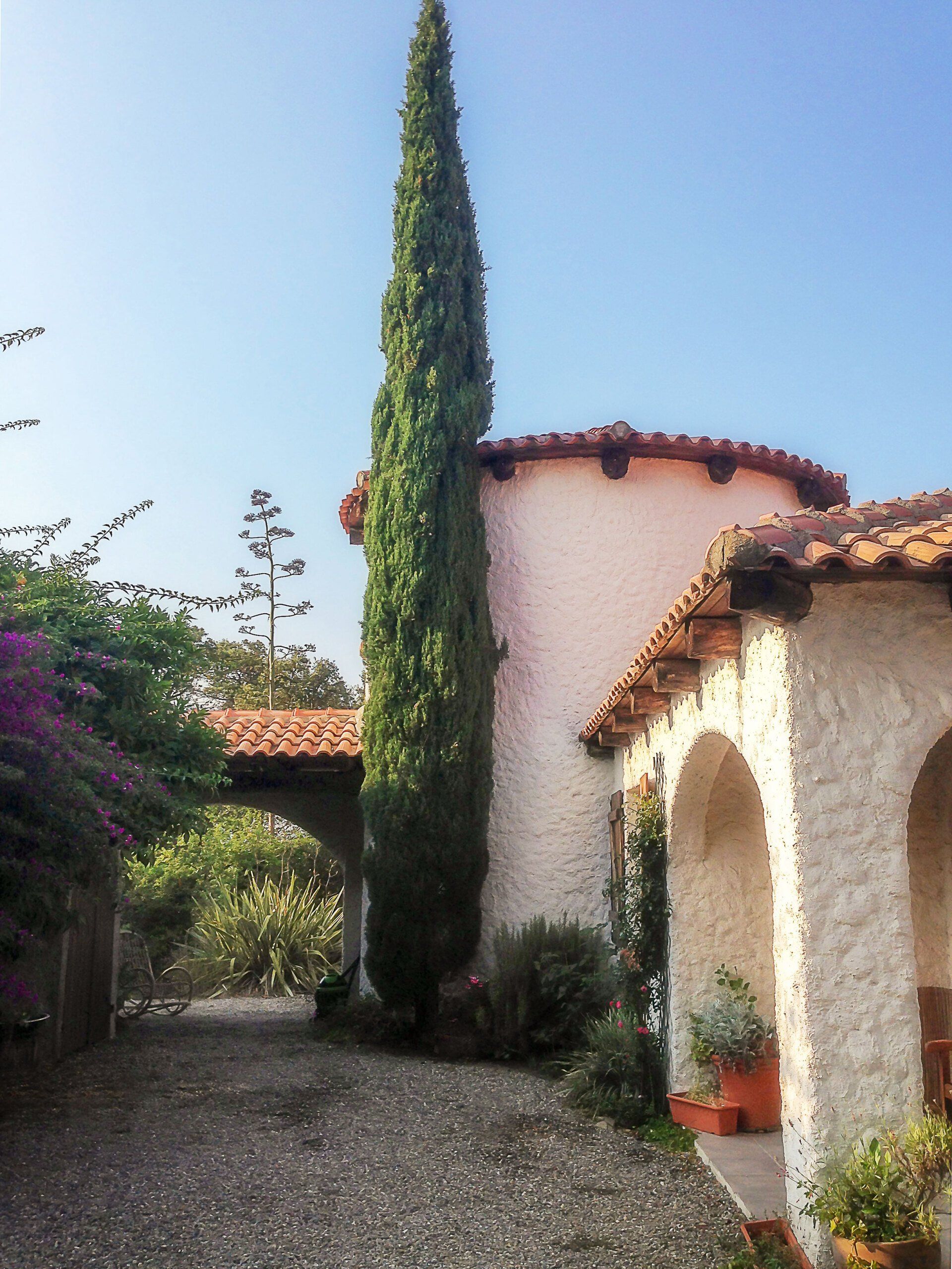 La Tour, Bravone, location de studios à Bravone en Corse