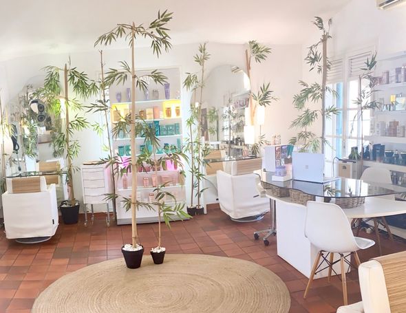CARLA M, salon de coiffure et soins des cheveux : Le Lamentin