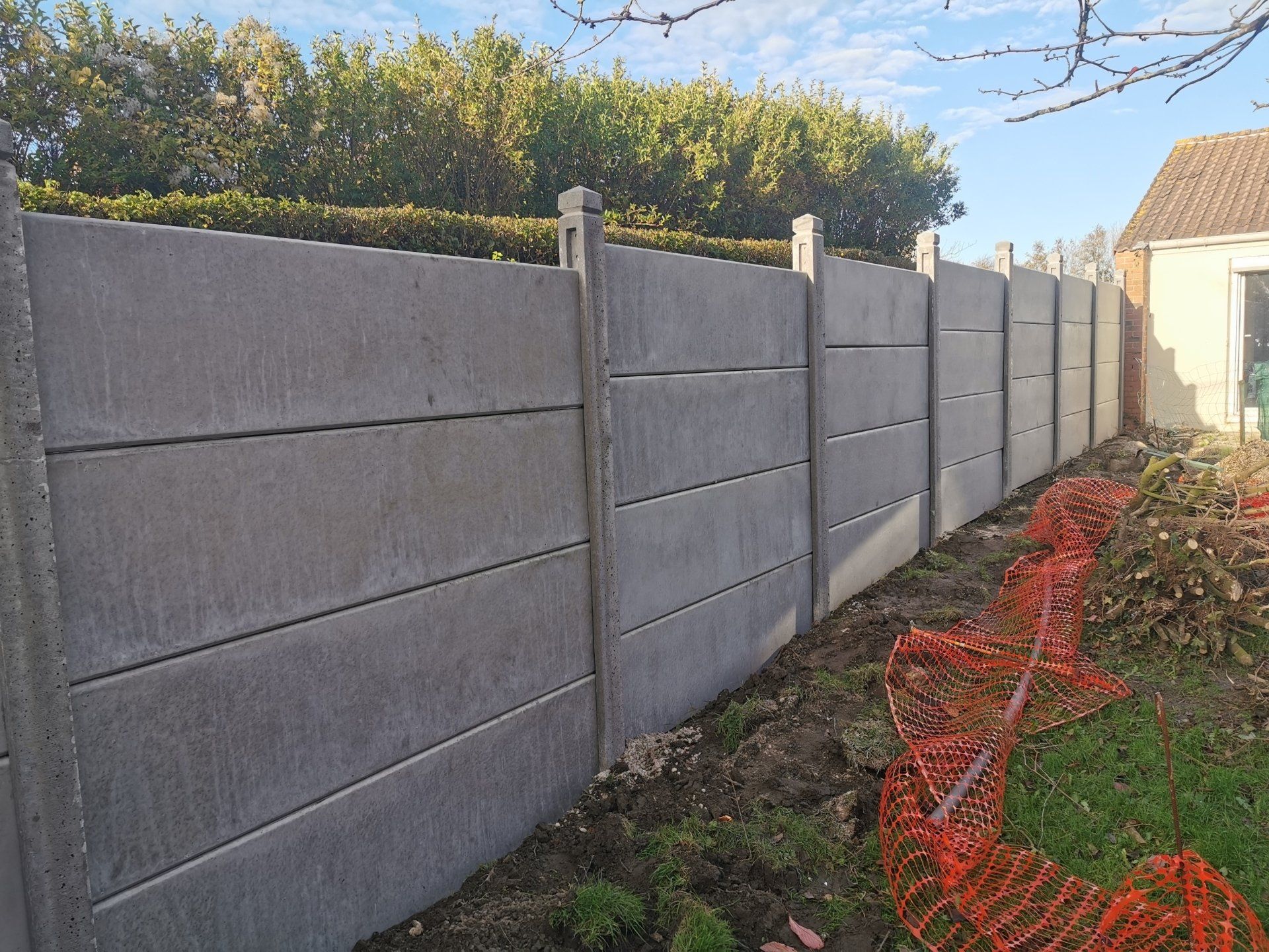 Vente et pose de clôture béton à Calais - Plaques bétons
