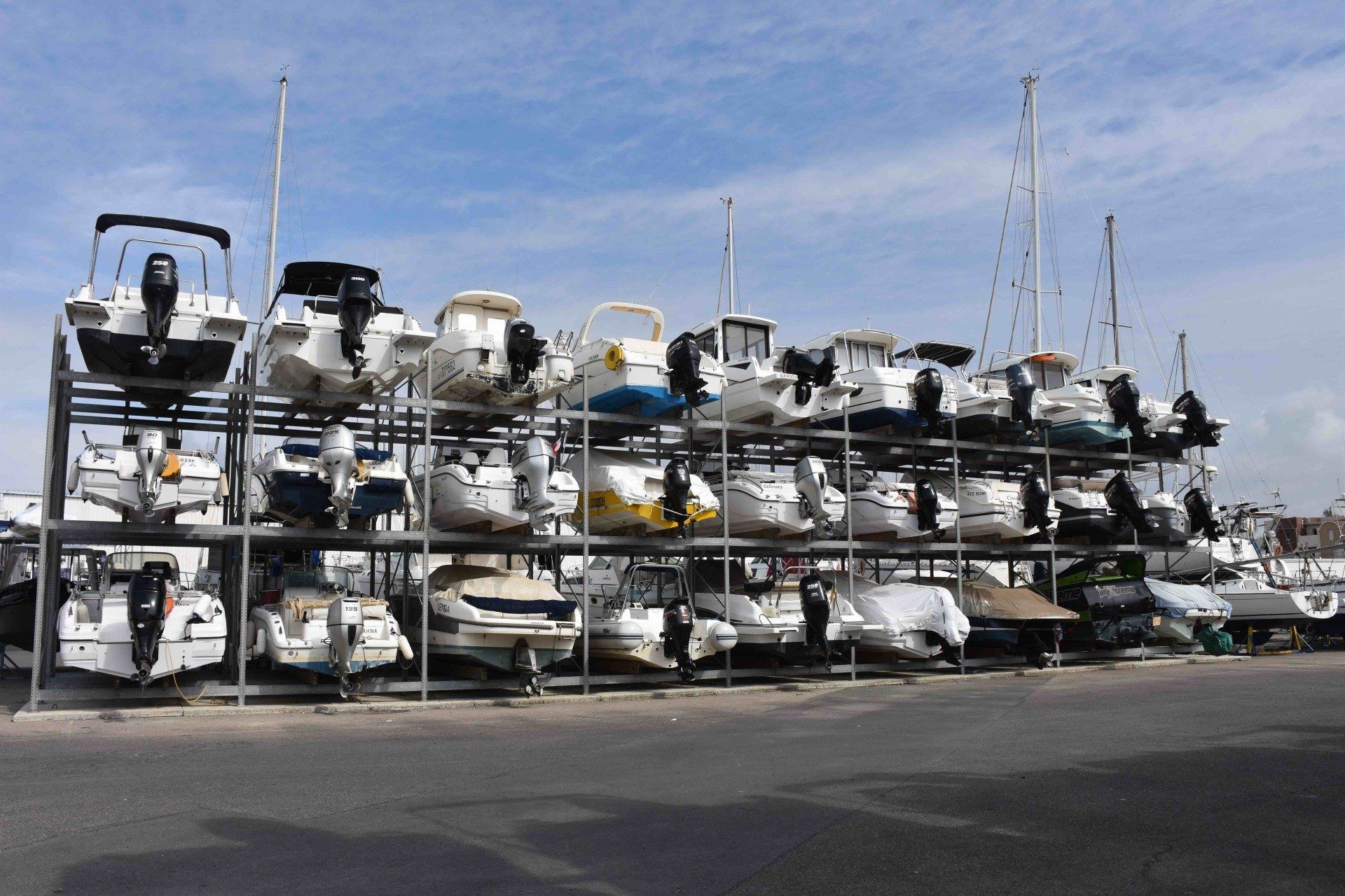 Port à sec à Gruissan - Location d’emplacement pour bateaux