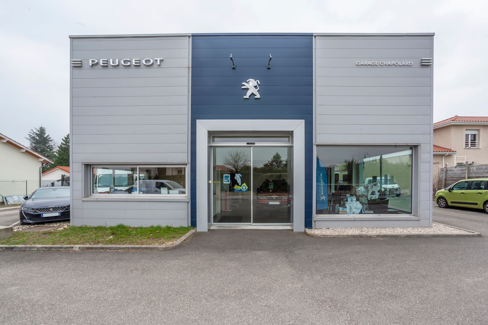 Vente de véhicules neufs et d'occasion à Grézieu-la-Varenne