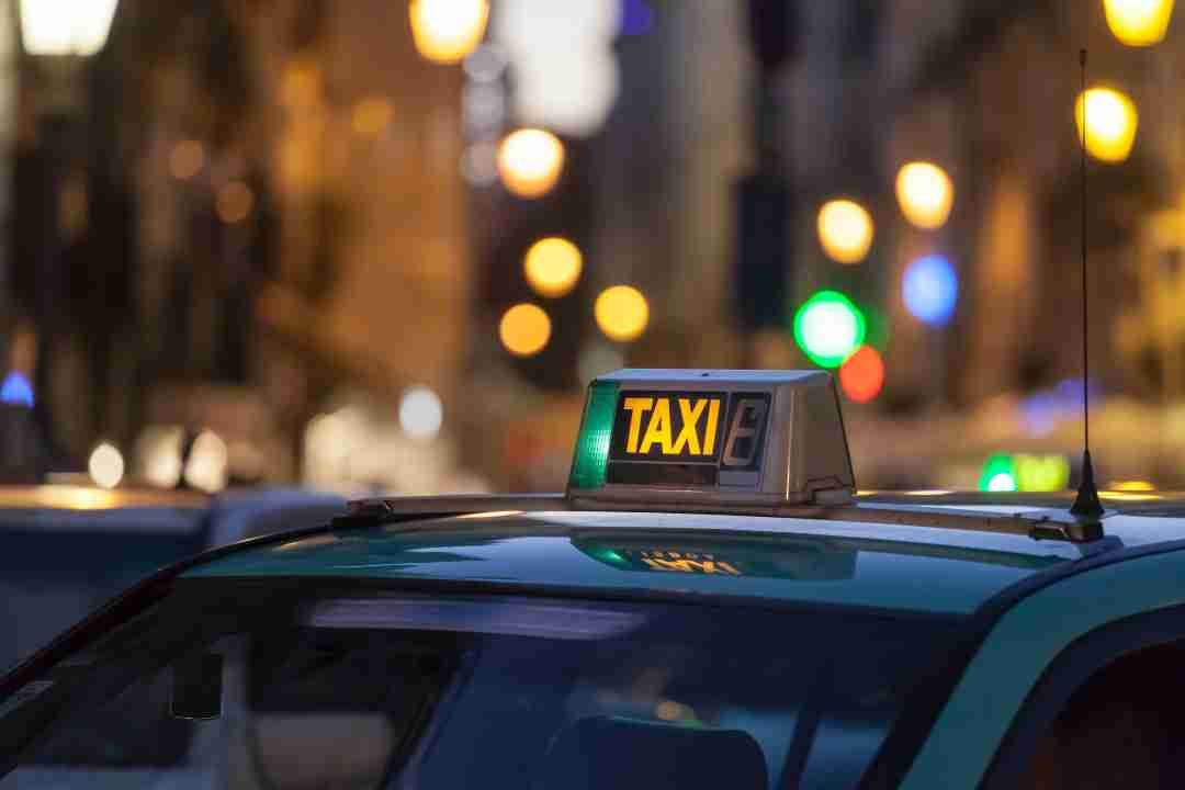 Júlio Silvério Pereira da Silva Lda | Táxis | Sesimbra