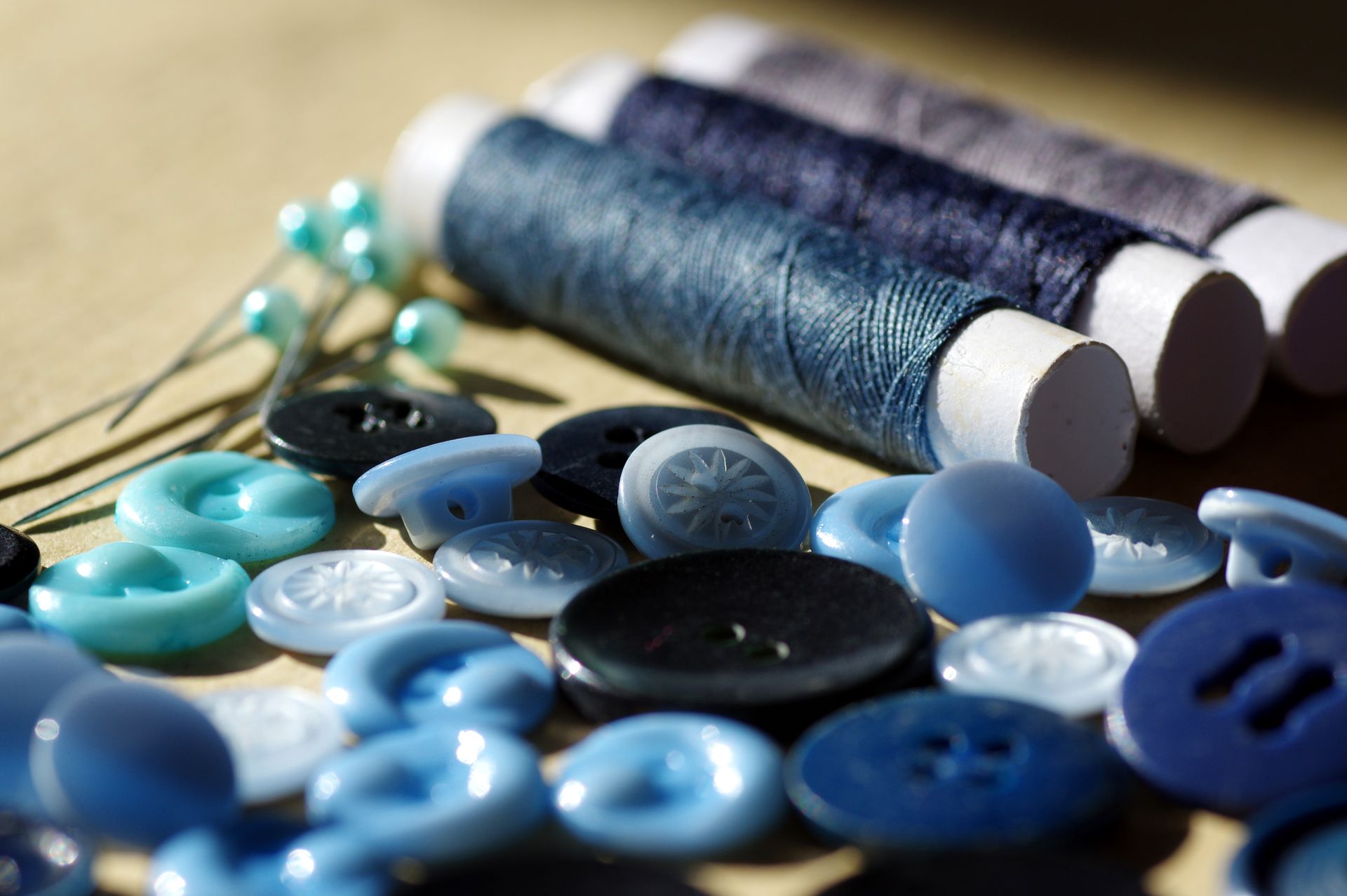 Boutons de couture et accessoires pour vêtements à Chartres