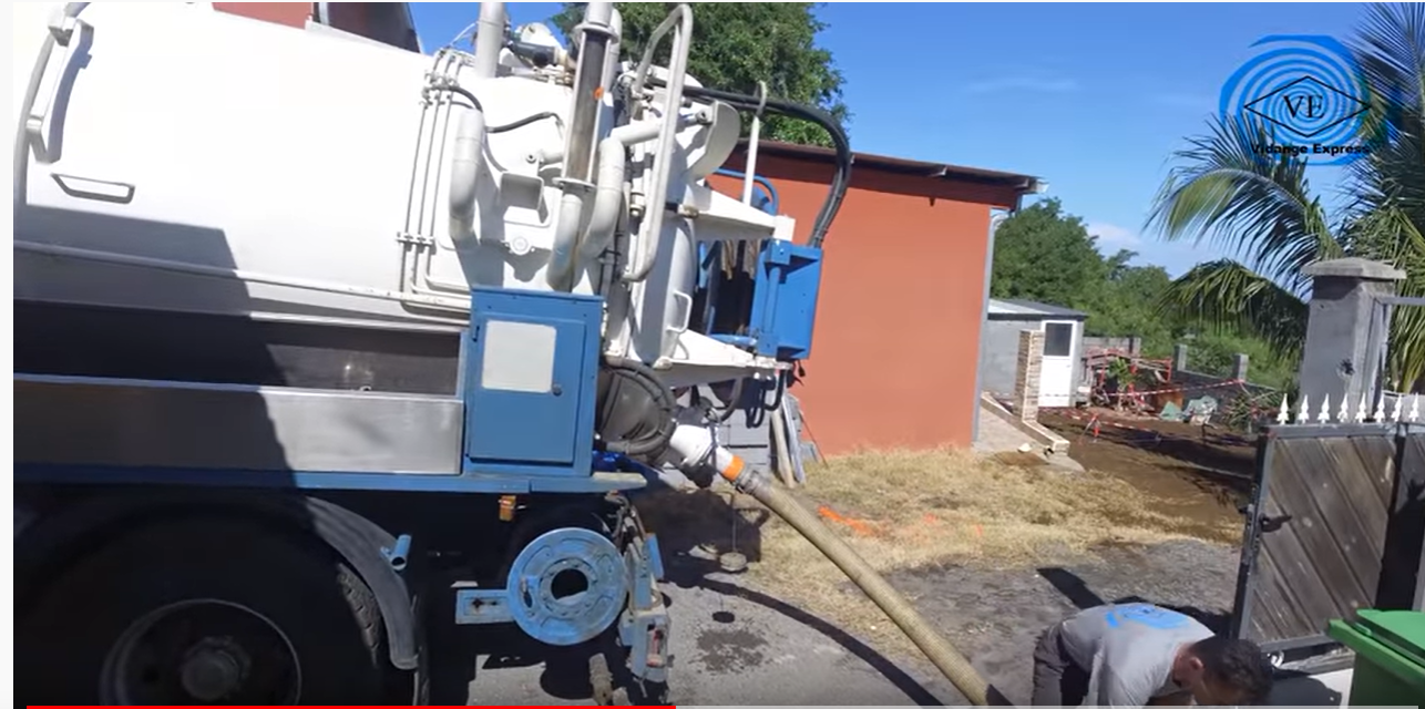 Entreprise d'assainissement près de La Réunion - Vidange Express