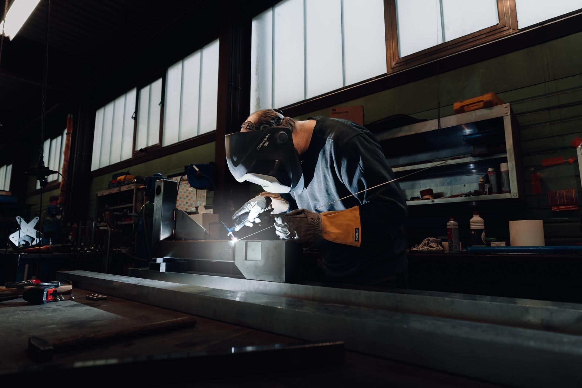 Schweyer, fournisseur d'équipement industriel fabriqué en France