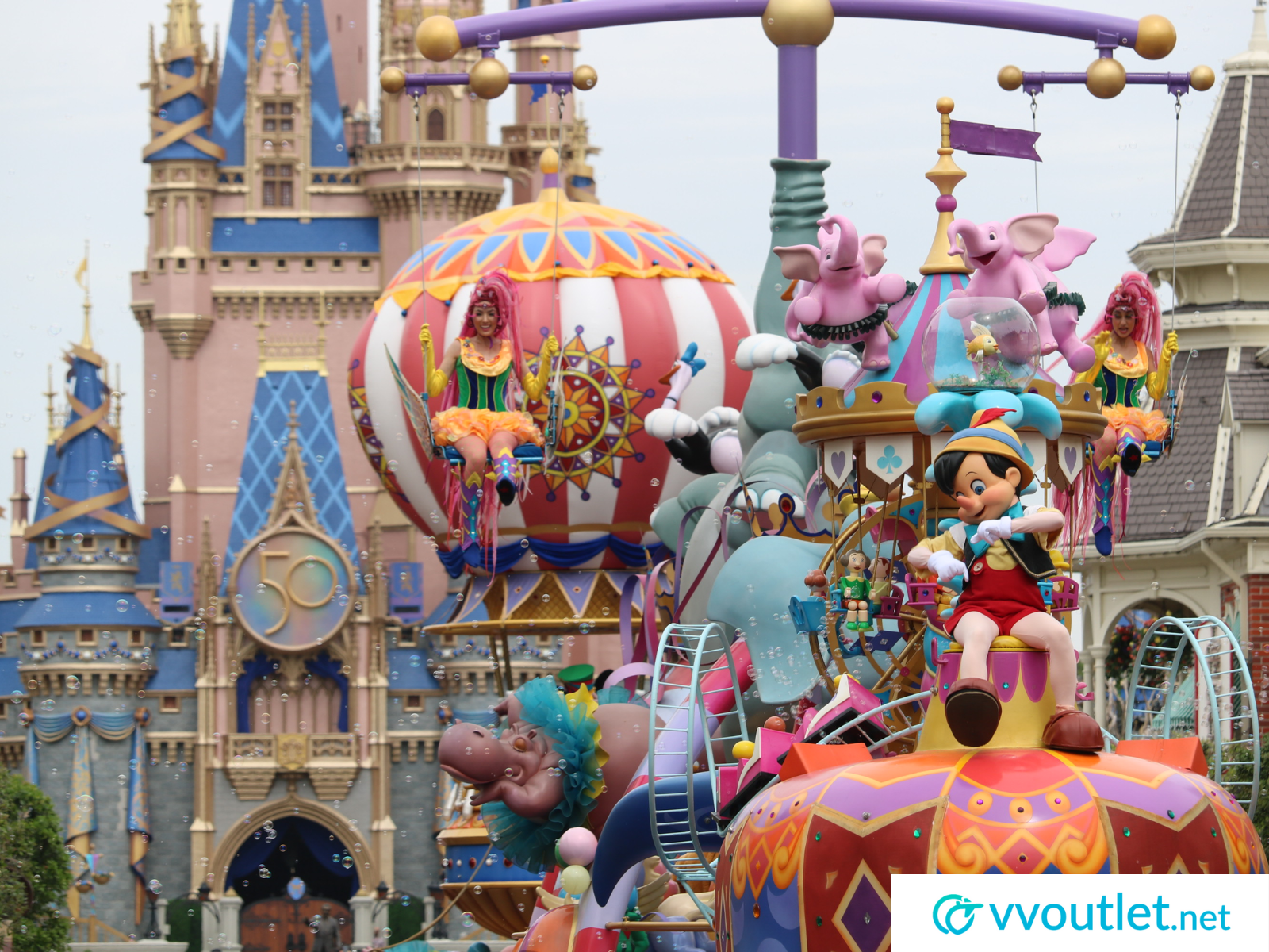 Detailed Itineraries for Visiting Disney World, Universal Studios