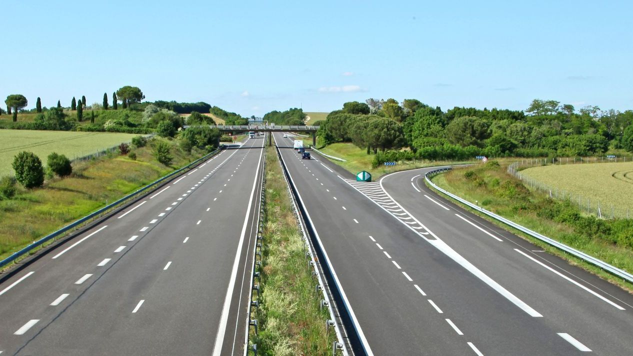 Marquage de route à Saint-Étienne et ses alentours
