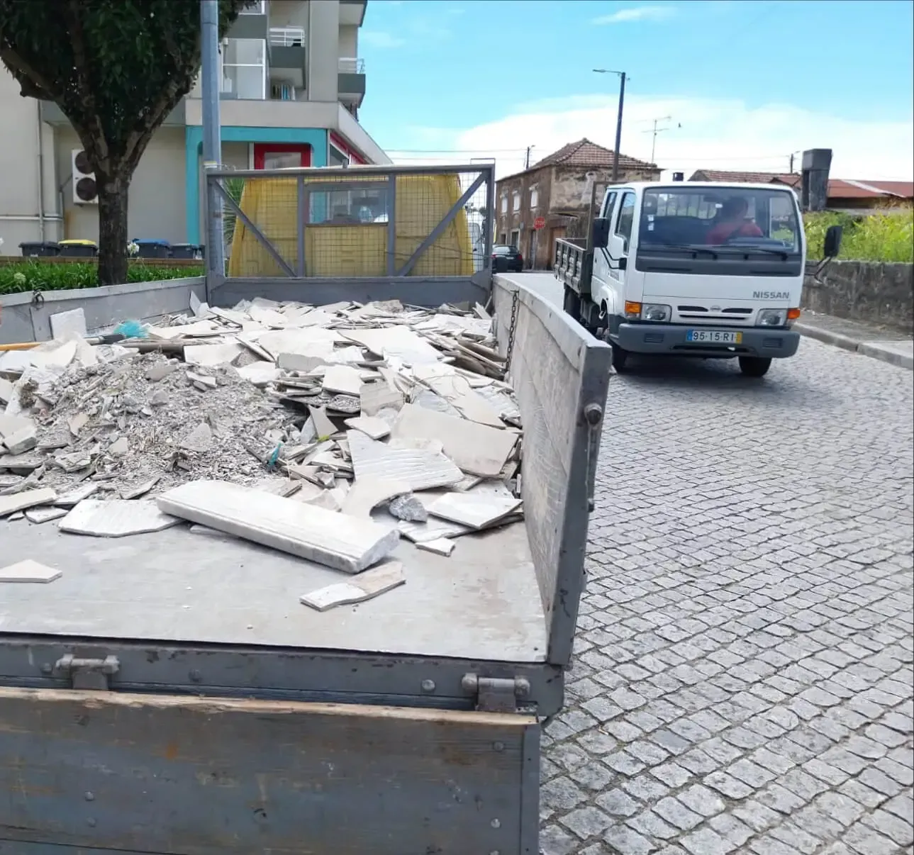Sucatas Fechas e Silva | Recolha de Sucata, Demolições e Jardinagem | Porto
