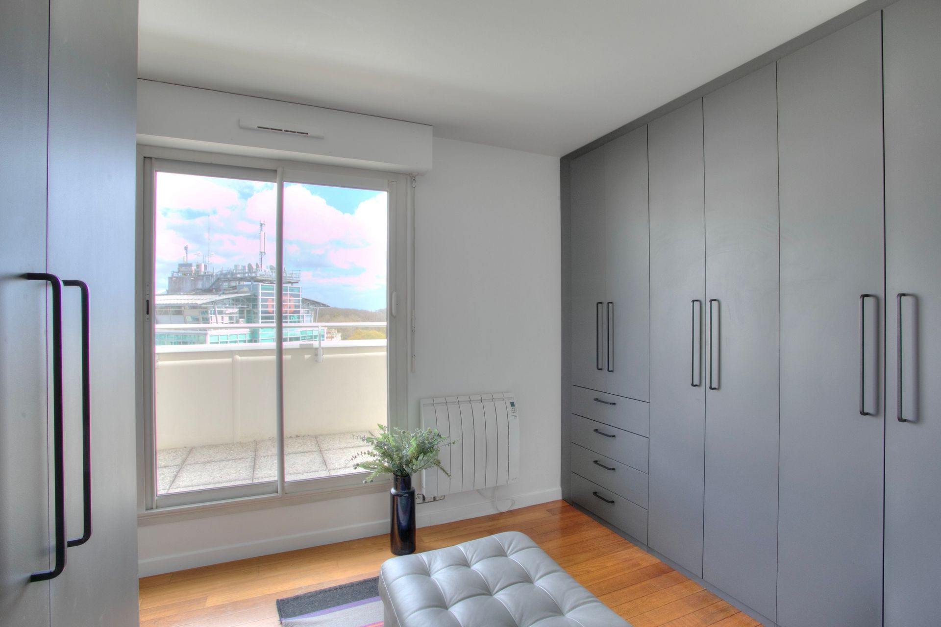 Comment aménager un dressing sur mesure