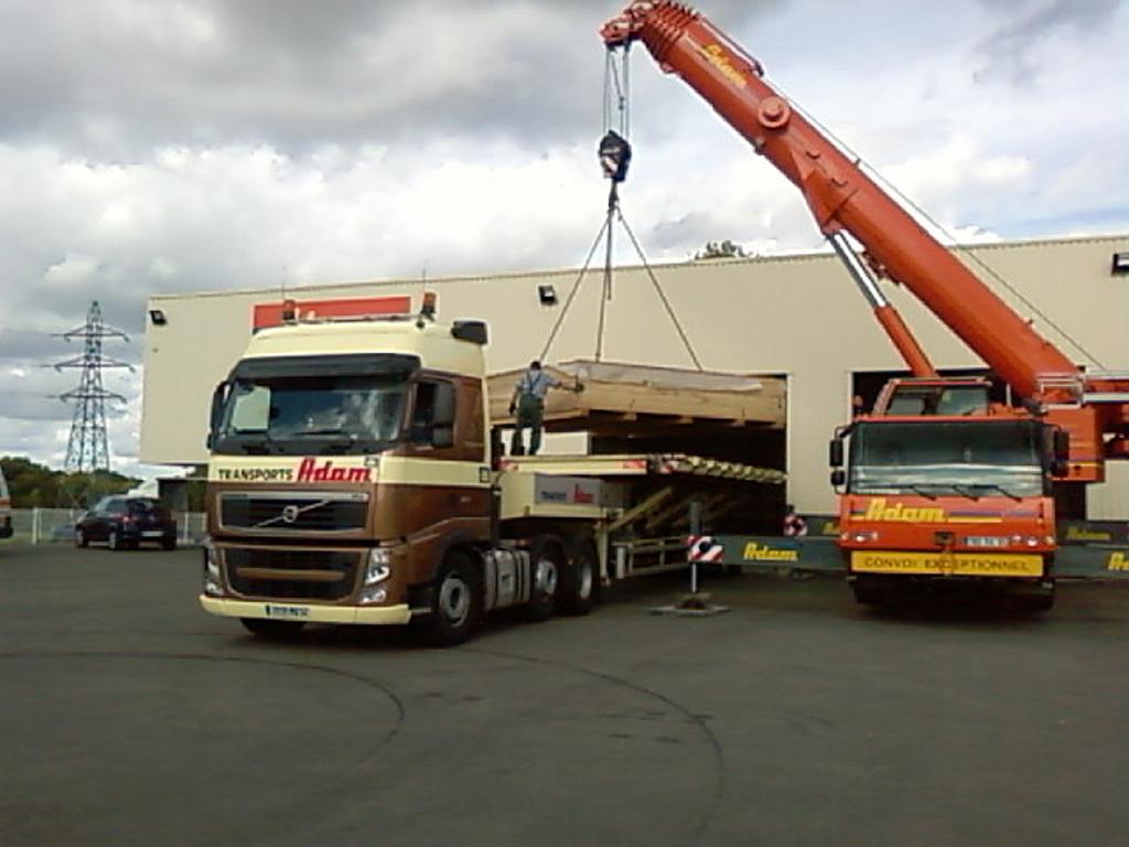 Transports Adam : entreprise de transport / entrepôt à Joinville