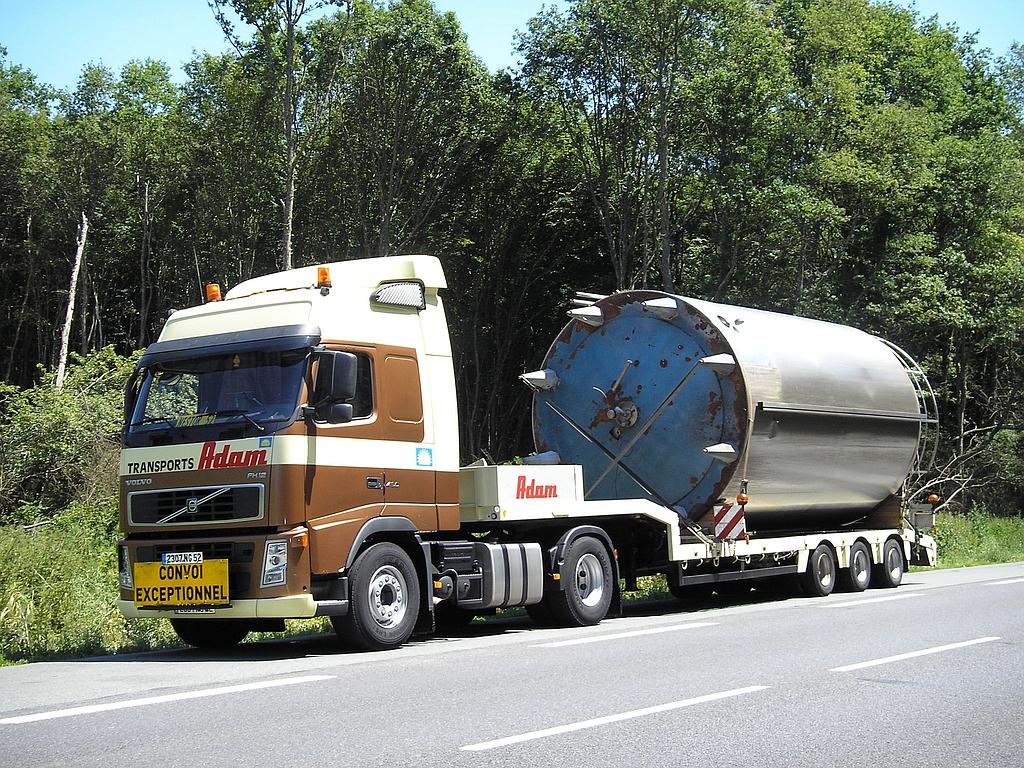 Transports Adam : entreprise de transport / entrepôt à Joinville